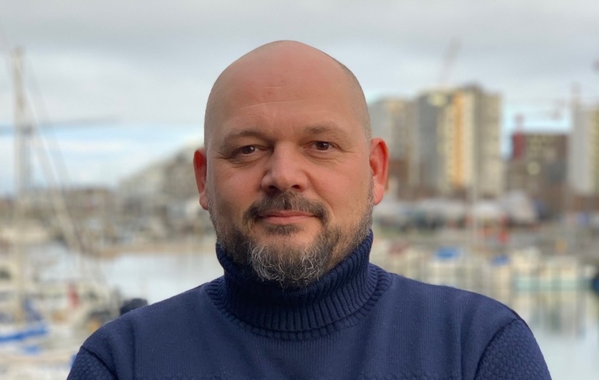 CEO i stafet: Sådan er det at gå fra en stor organisation til en start ...