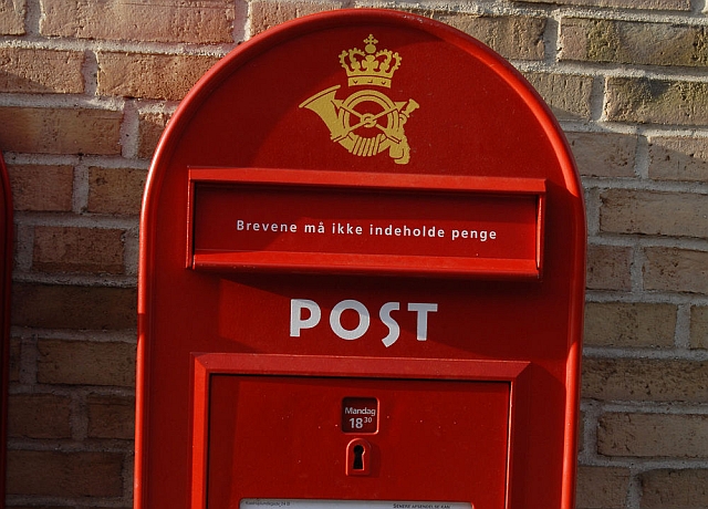 Pakke-kamp presser Posten - Dansk Markedsføring