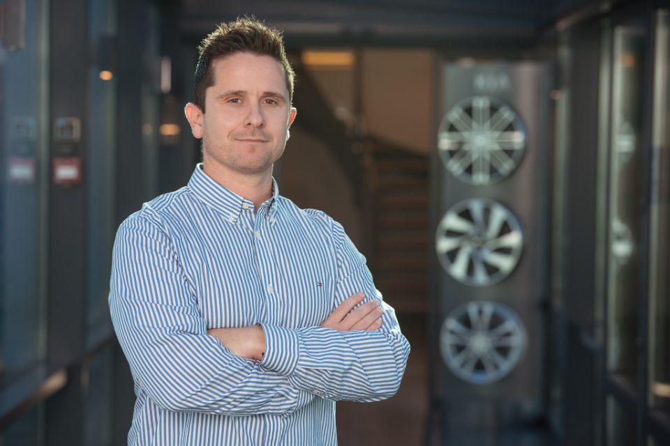 Kenneth Steel - Dansk Markedsføring