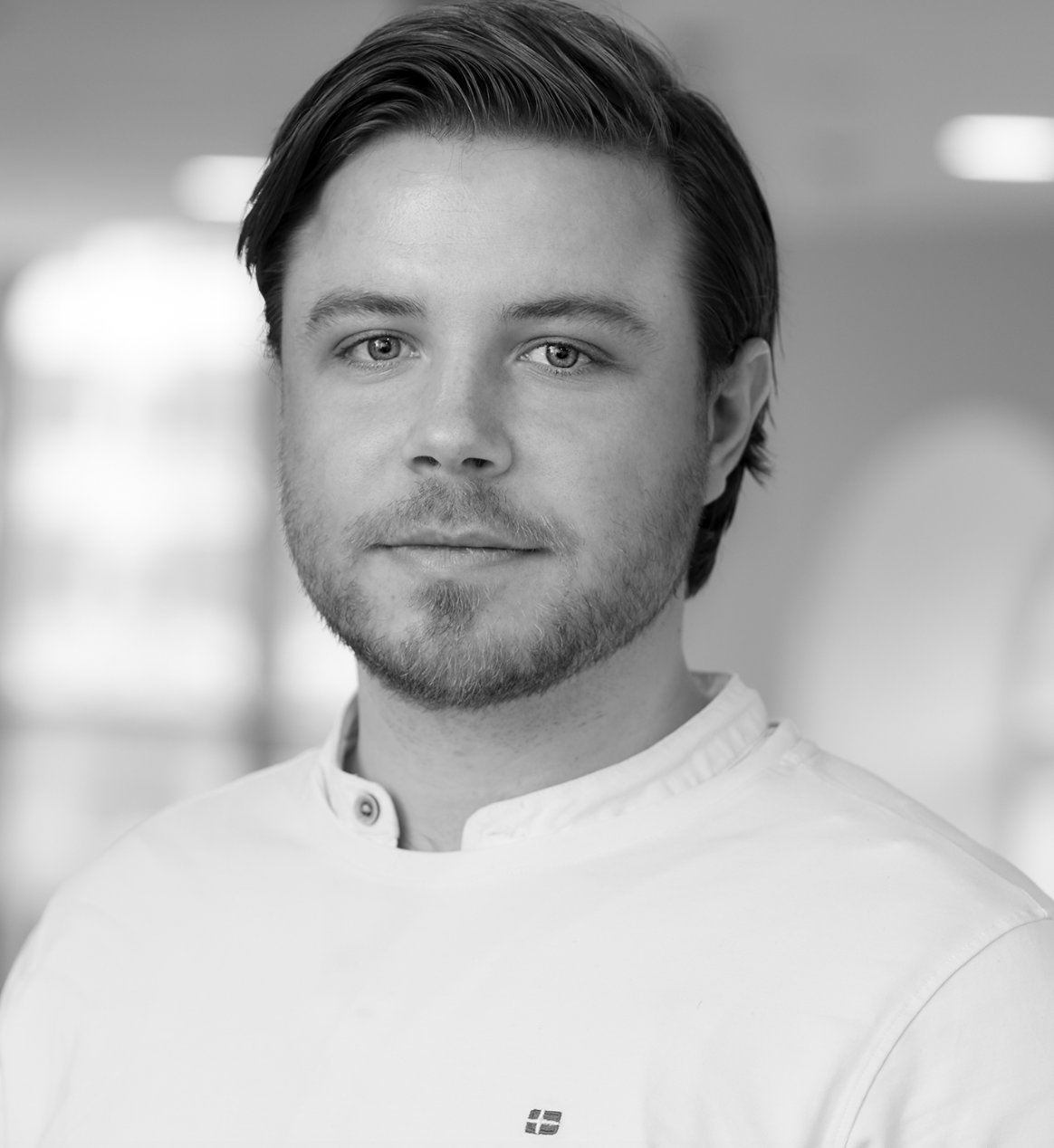 Adrian Mortensen - Dansk Markedsføring