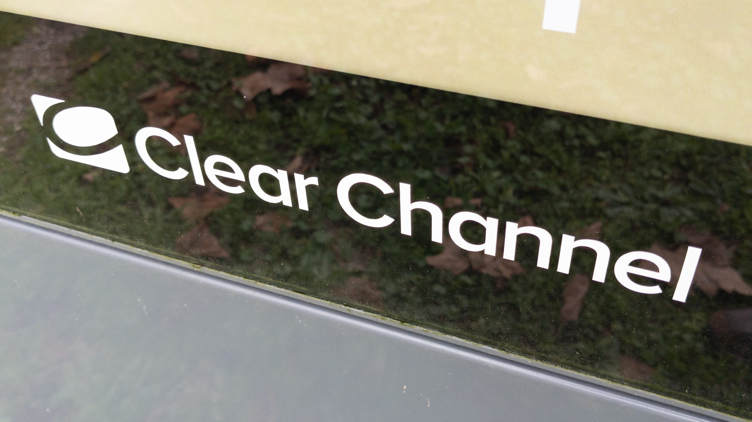 Clear Channel accepterer millionbøde - Dansk Markedsføring